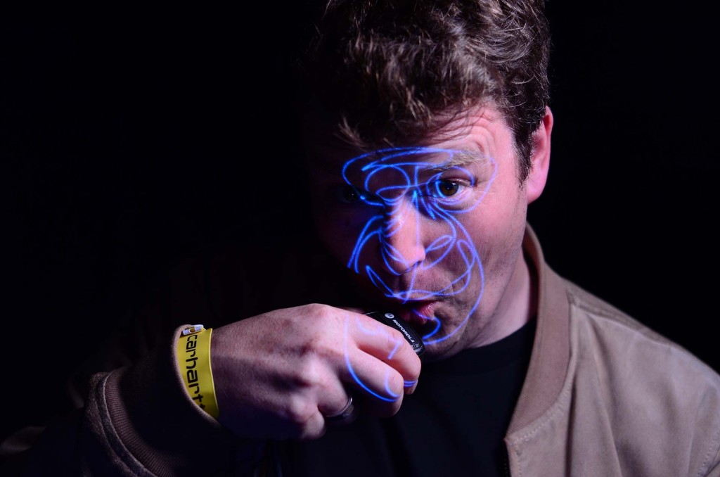 WARPED TYPE - Live Visuals - Stage Design - Music Videos - Interactive ...